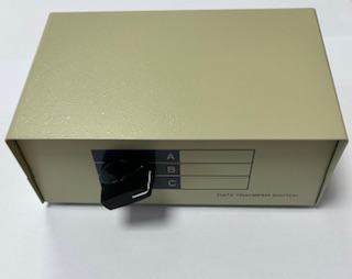 Data Switch, Manual, DB25 Female Input/Output, 3 Way - Component Buddy